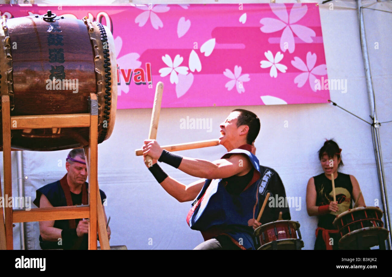 Taiko drummer hi-res stock photography and images - Alamy