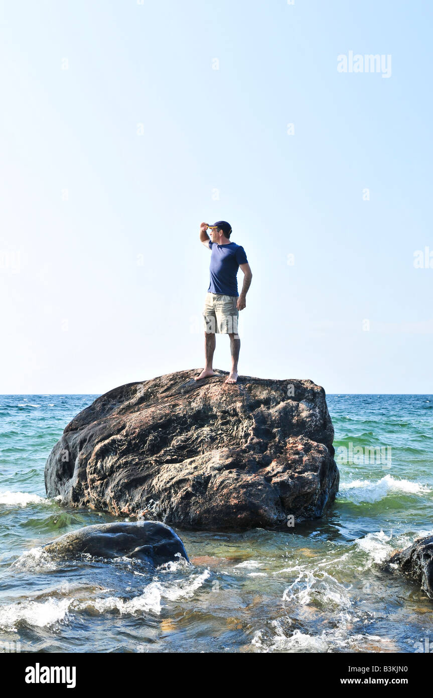 Man stuck island hi-res stock photography and images - Alamy