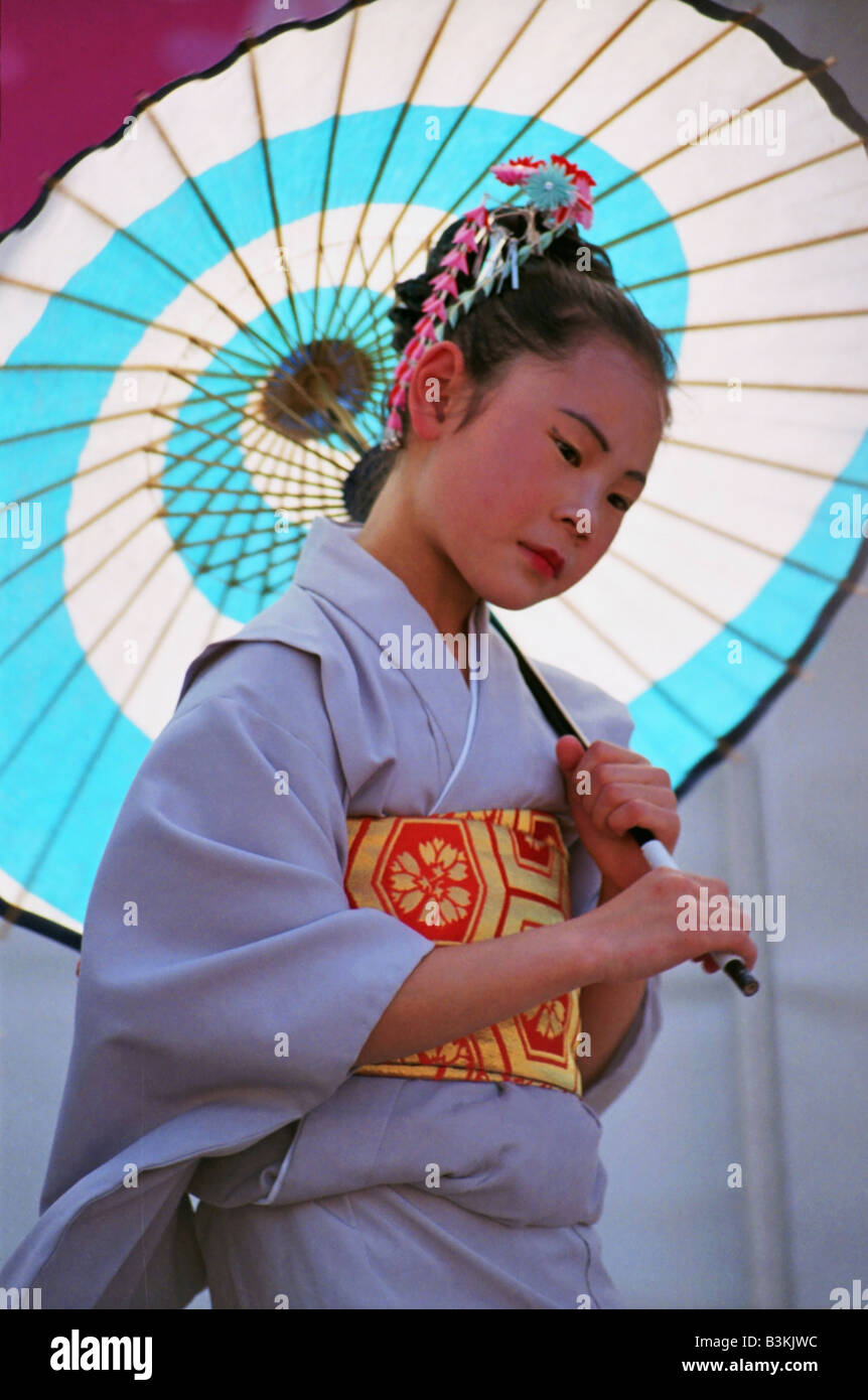 Young Japanese Folk Dancer Stock Photo - Alamy
