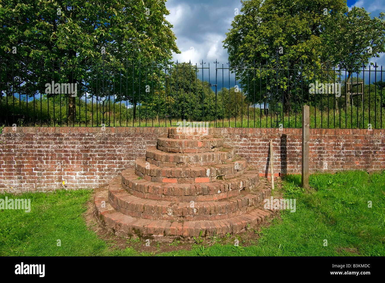 steps up to a gate on a footpath Stock Photo - Alamy