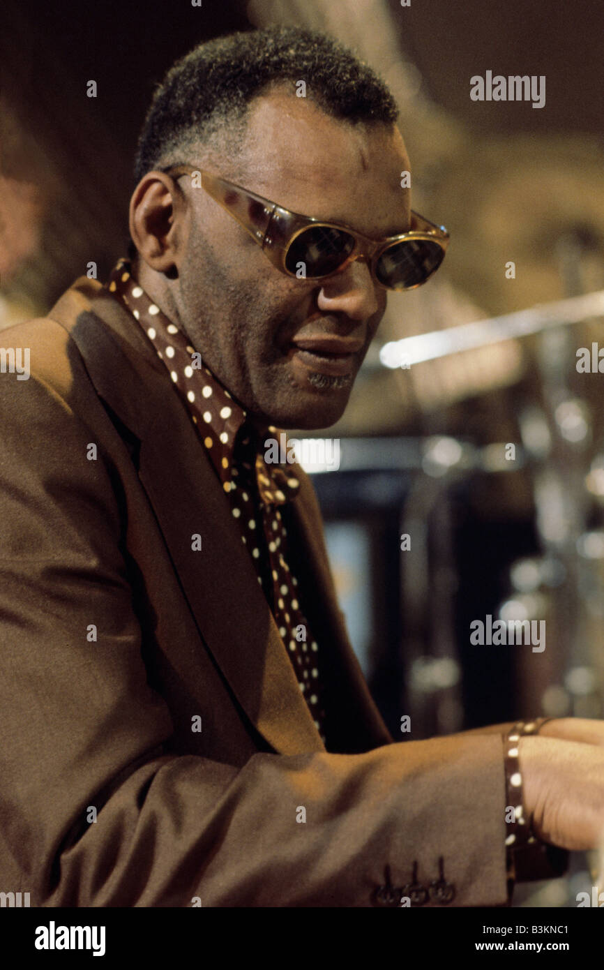 RAY CHARLES US jazz musician about 1975 Stock Photo - Alamy