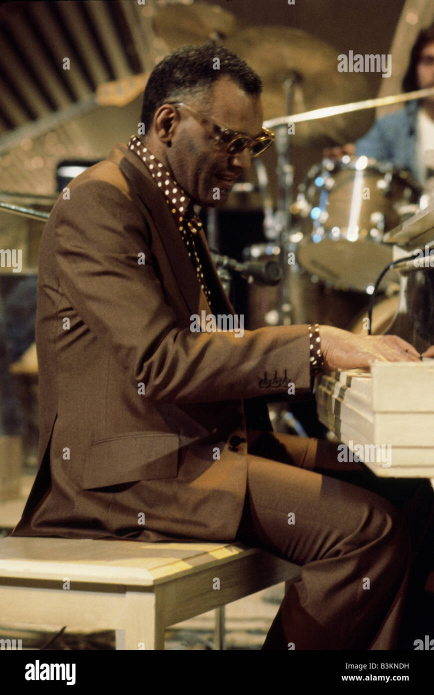 RAY CHARLES US jazz musician about 1975 Stock Photo - Alamy