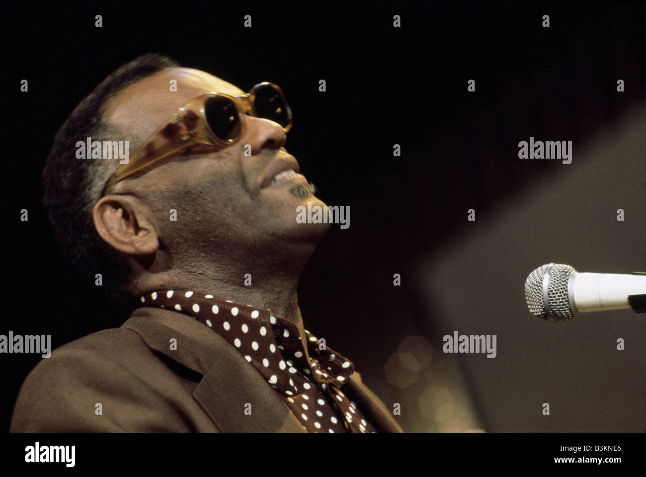 RAY CHARLES US jazz musician about 1975 Stock Photo - Alamy