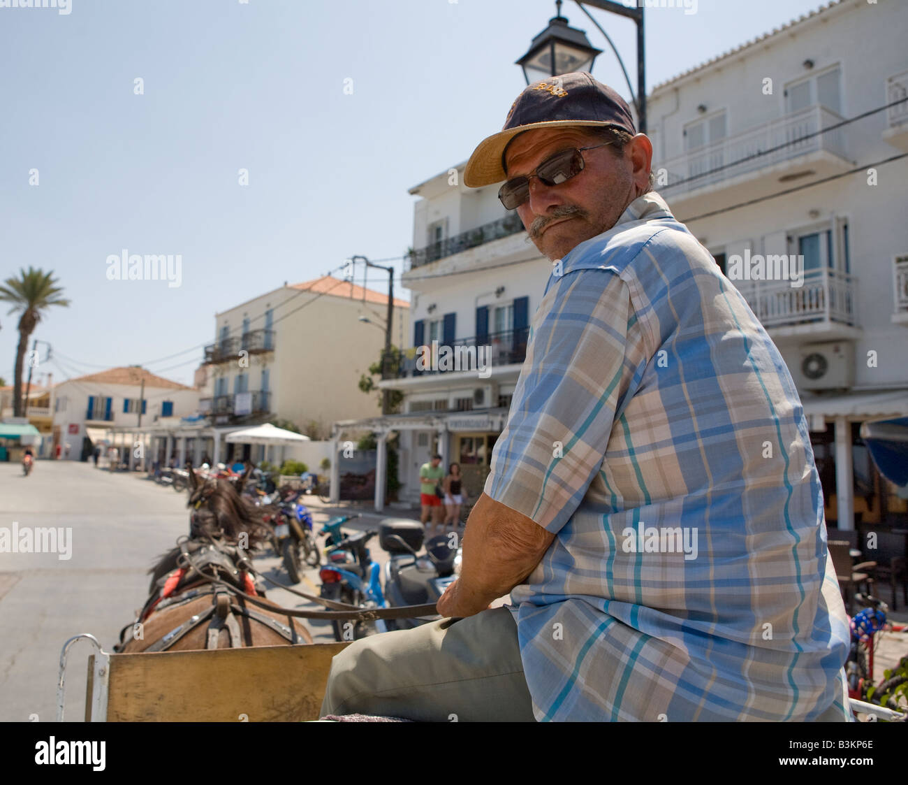 Horse drawn carriage spetses hi-res stock photography and images - Alamy