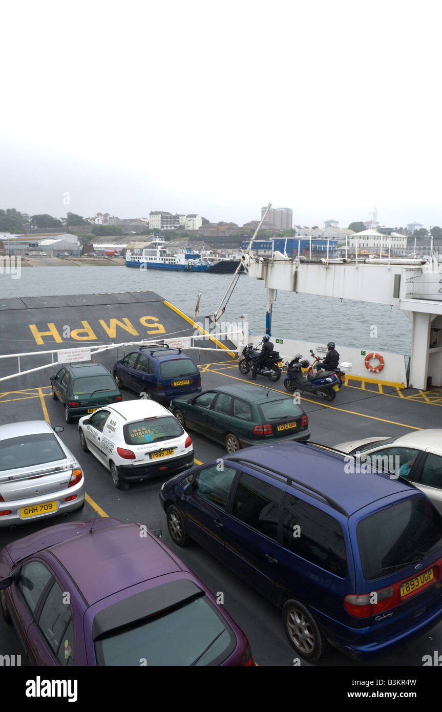 Border between devon and cornwall hi-res stock photography and images ...