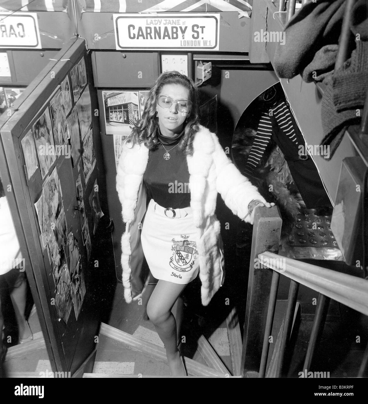 CARNABY STREET shopper in 1965 inside one of the many boutiques Stock ...