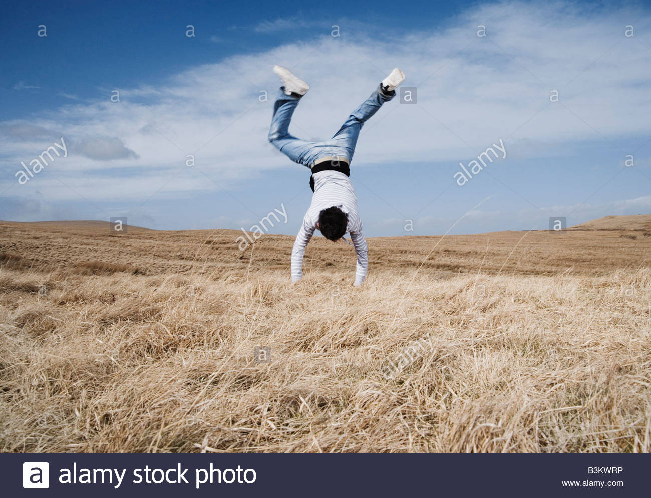 Boy Doing Handstand Stock Photos & Boy Doing Handstand Stock Images - Alamy