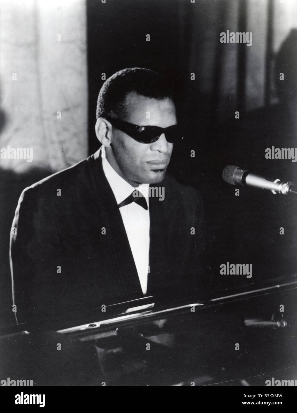 RAY CHARLES US jazz musician Stock Photo - Alamy