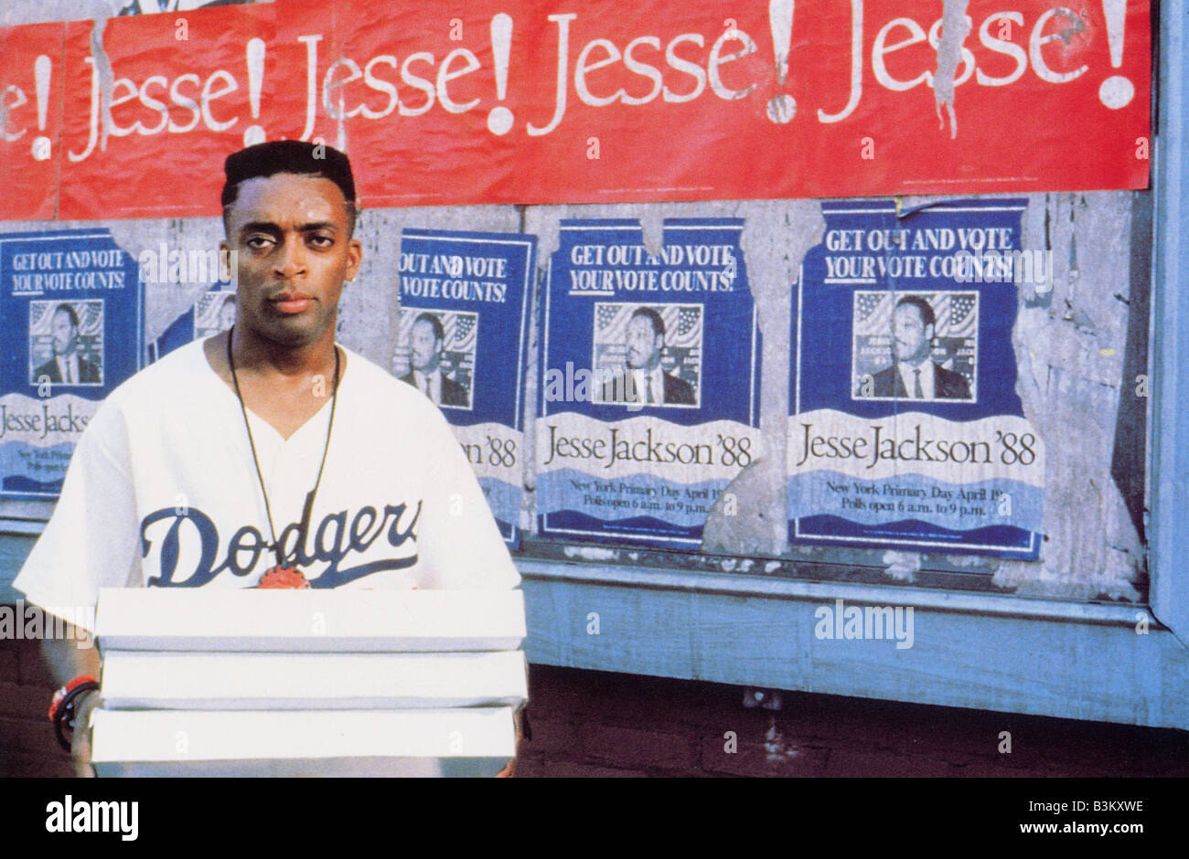 DO THE RIGHT THING 1989 UIP film with Danny Aiello Stock Photo - Alamy
