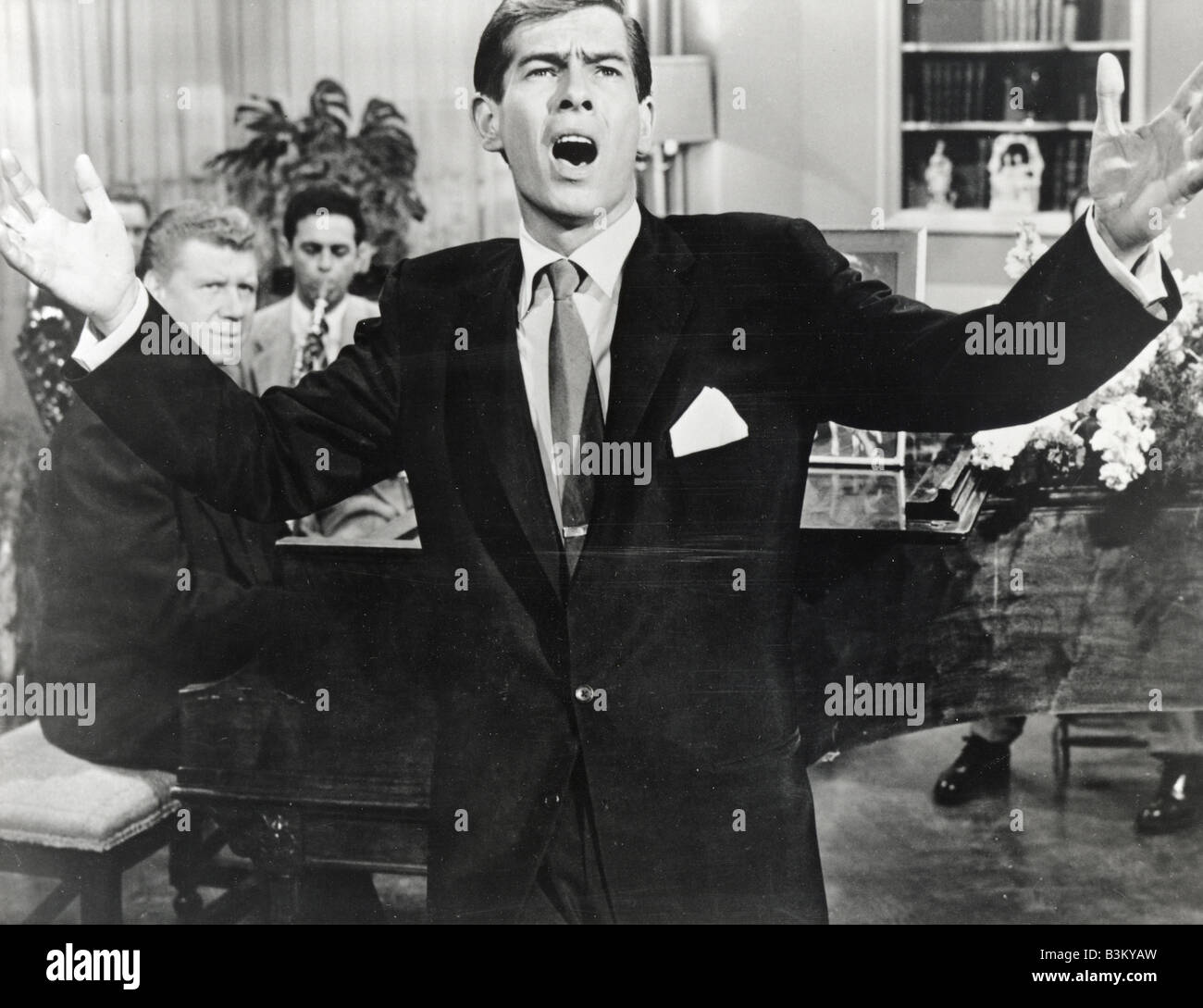 JOHNNIE RAY (1927-1990) American pop singer in the 1954 20th Century ...