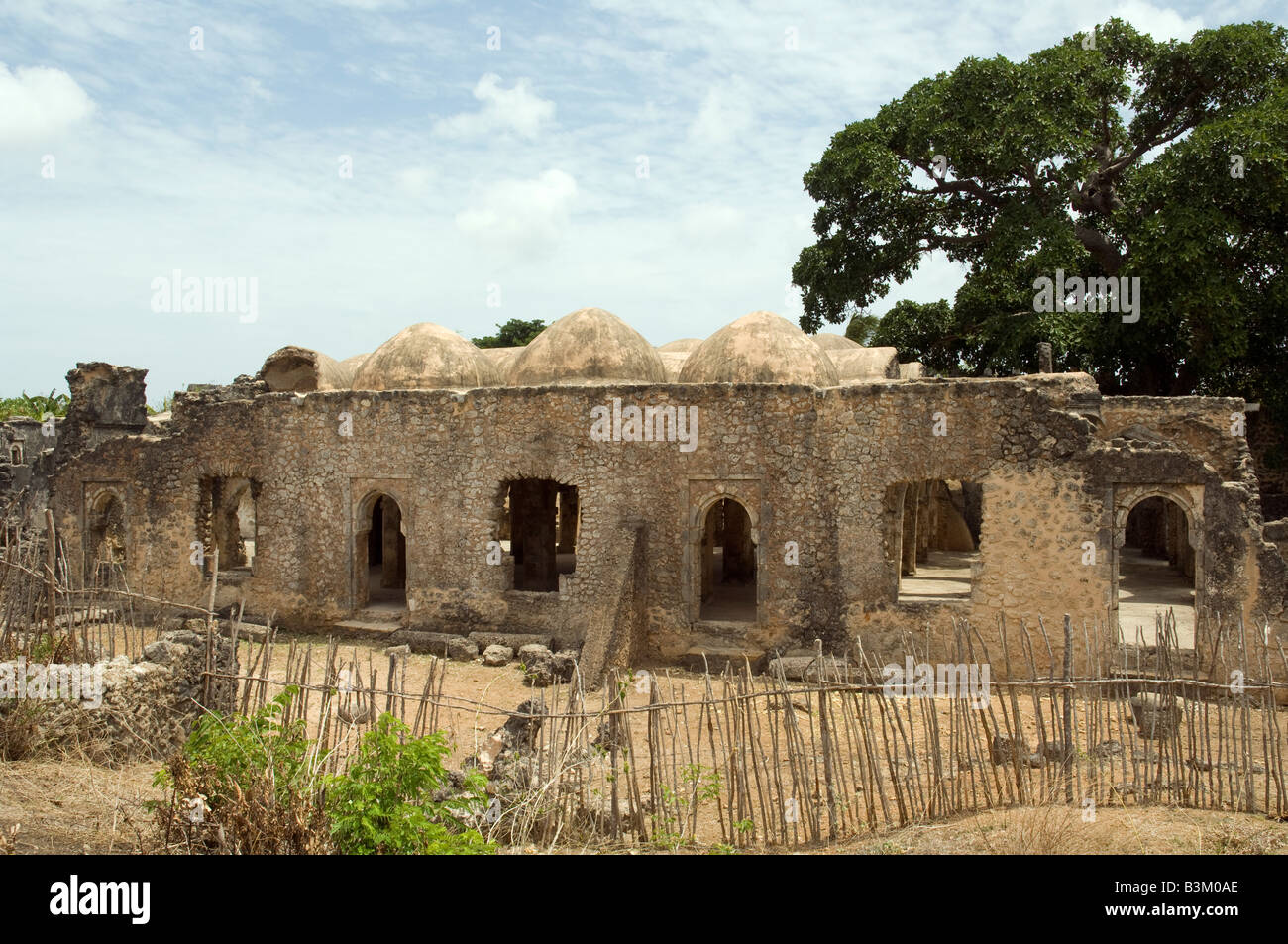 Great Mosque 14th century Kilwa Kisiwani important trade center between ...