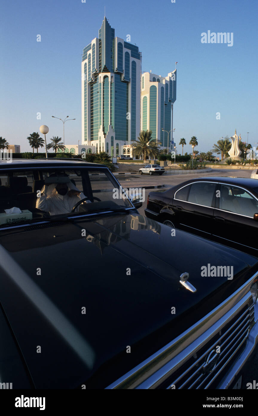 Qatar, Middle East, Asia, limousine service in Doha Stock Photo - Alamy