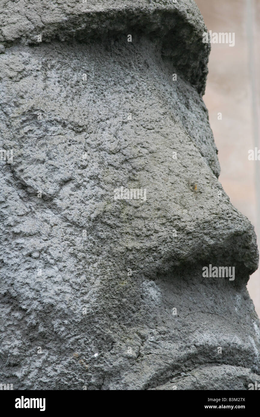Replica moai statue hi-res stock photography and images - Alamy