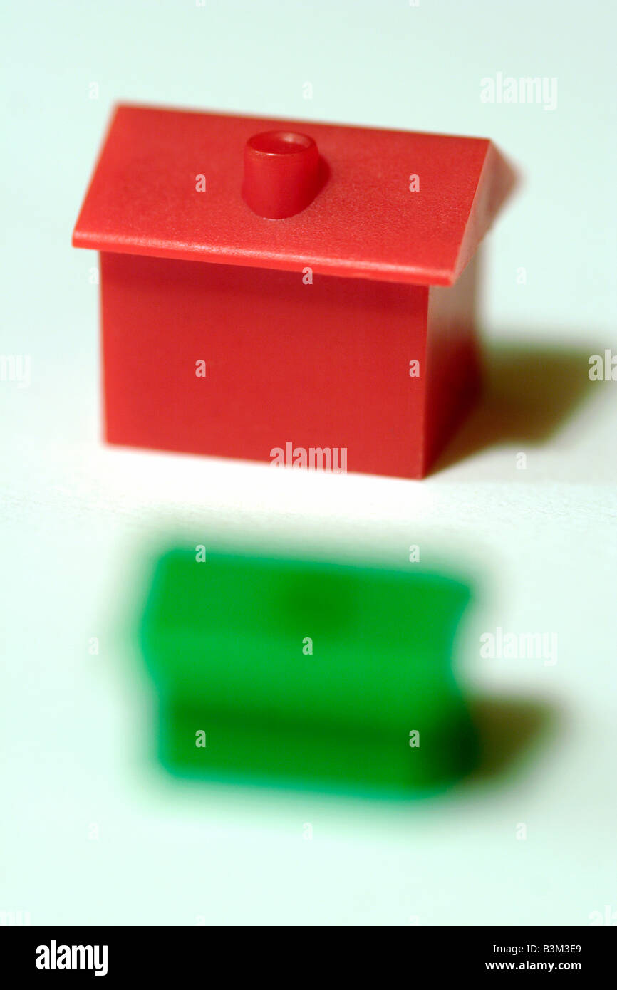 Monopoly pieces hi-res stock photography and images - Alamy