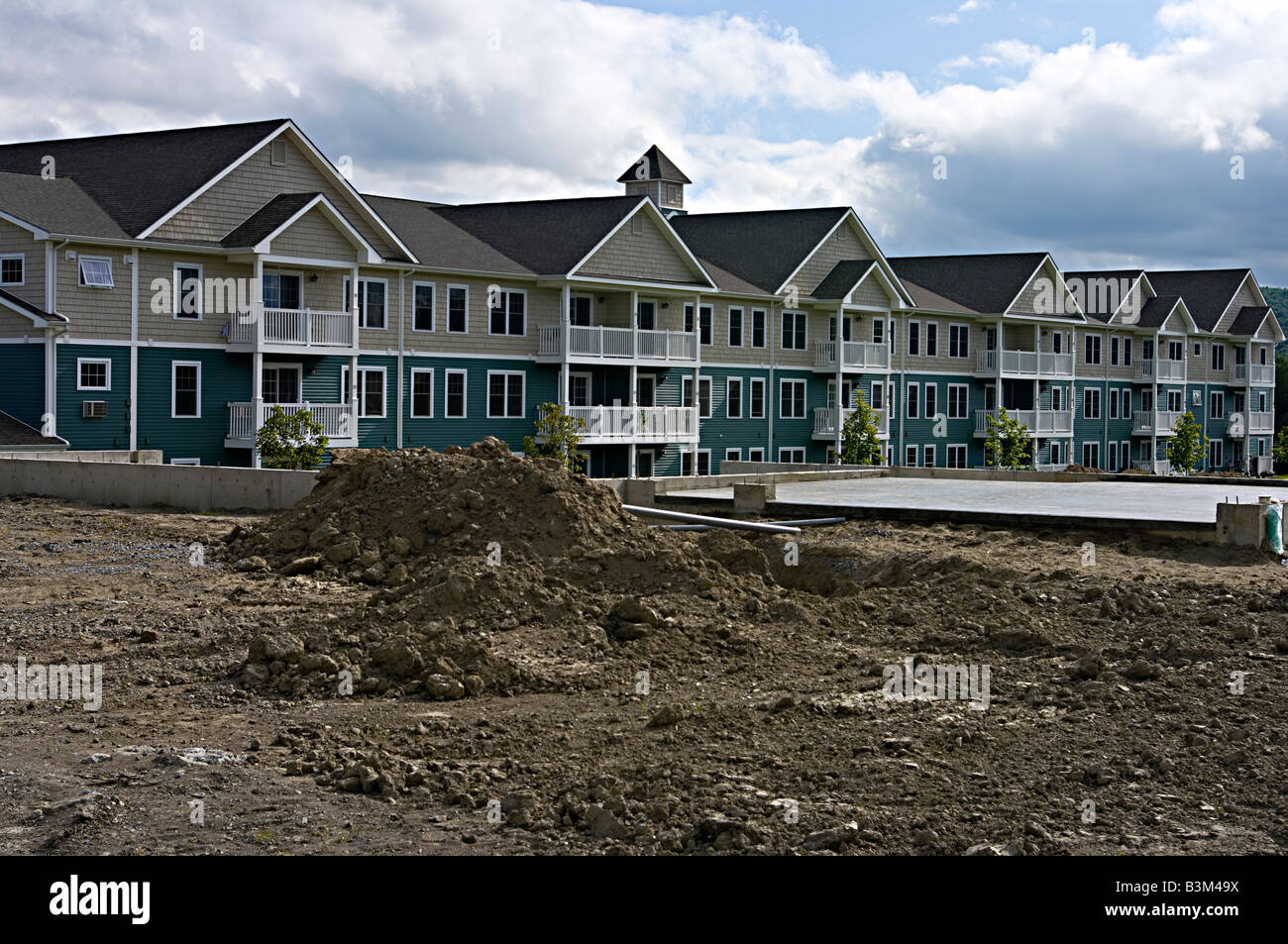 Unoccupied houses hi-res stock photography and images - Alamy