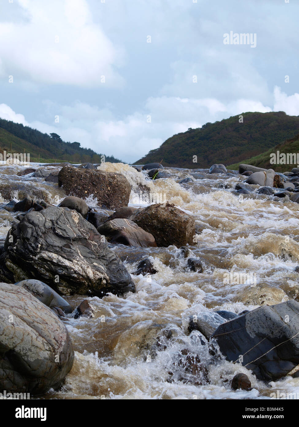 Fast moving river hi-res stock photography and images - Alamy
