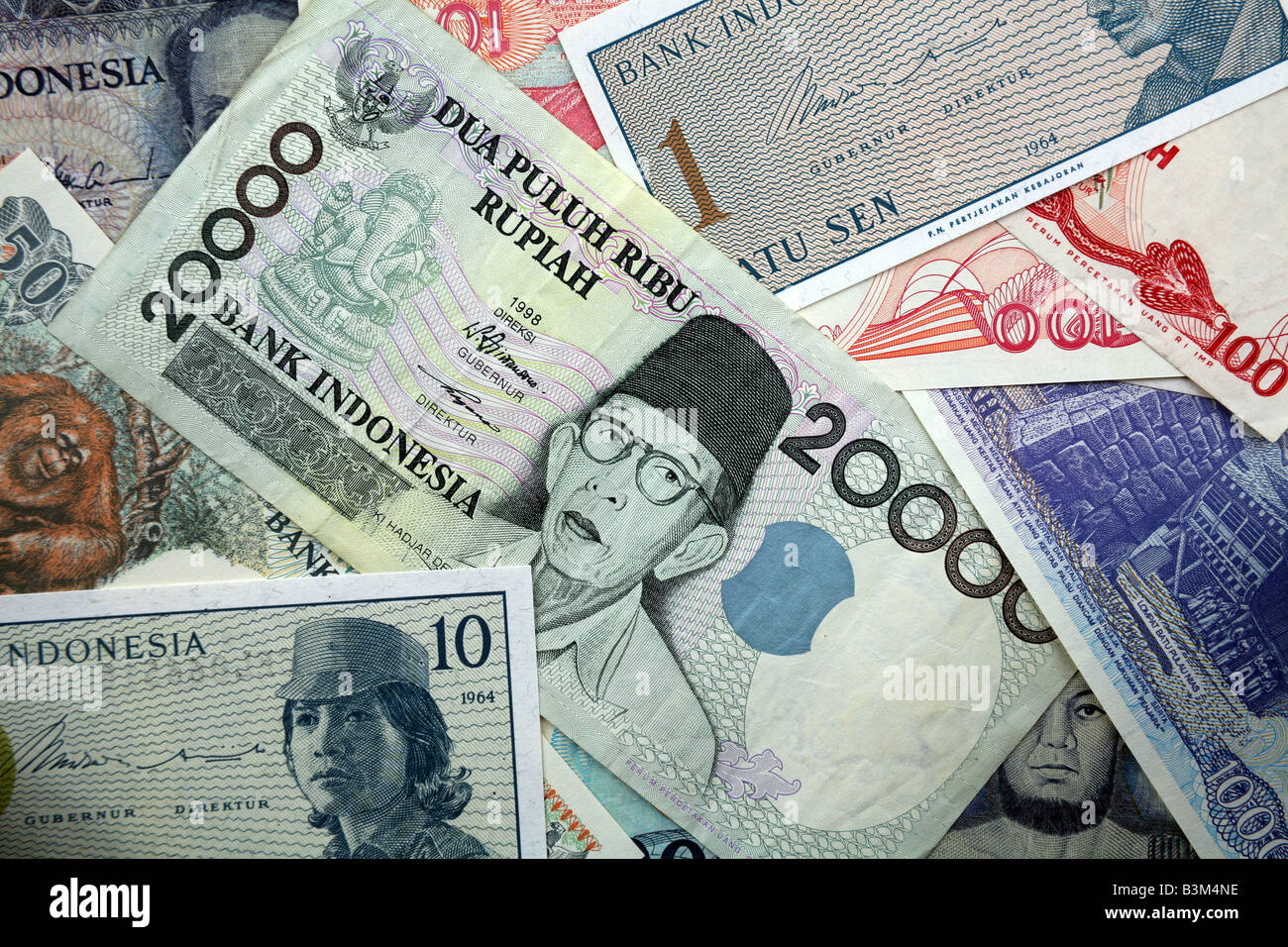 100 rupiah hi-res stock photography and images - Alamy