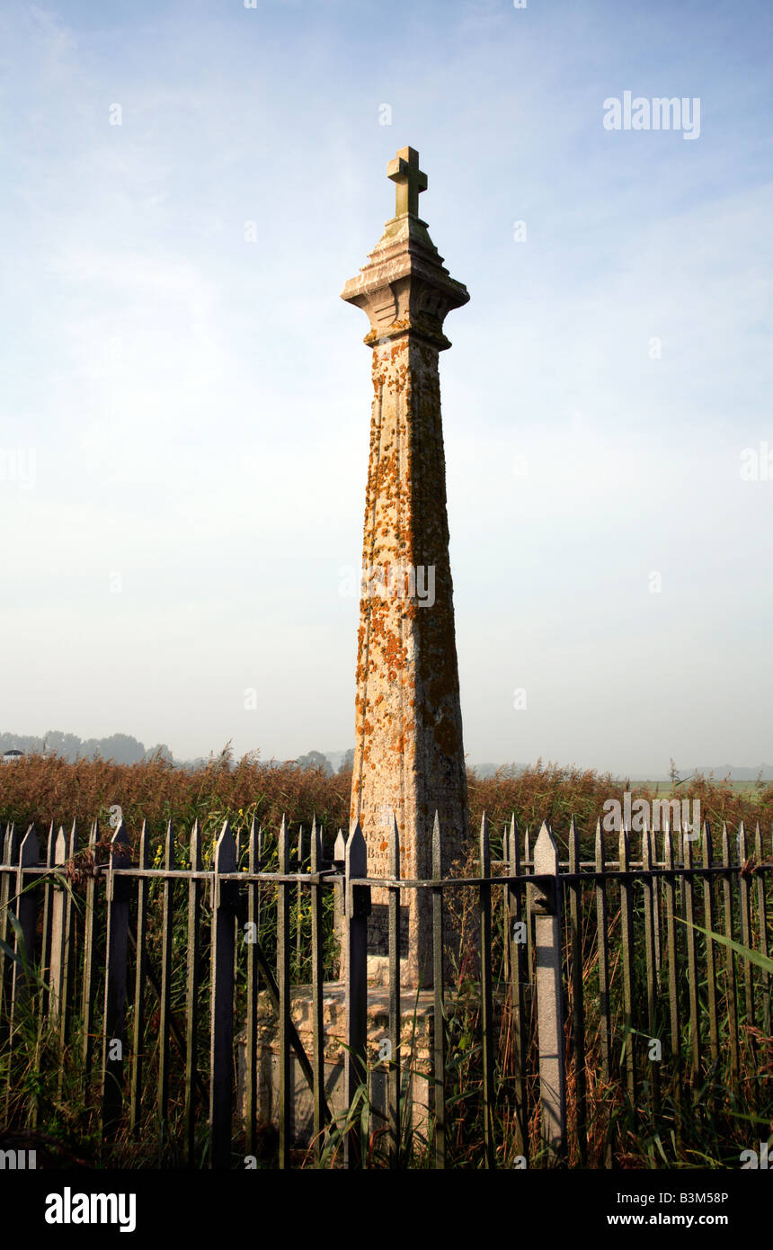 Hardley Cross sited at the Confluence of the River Yare and River Chet ...