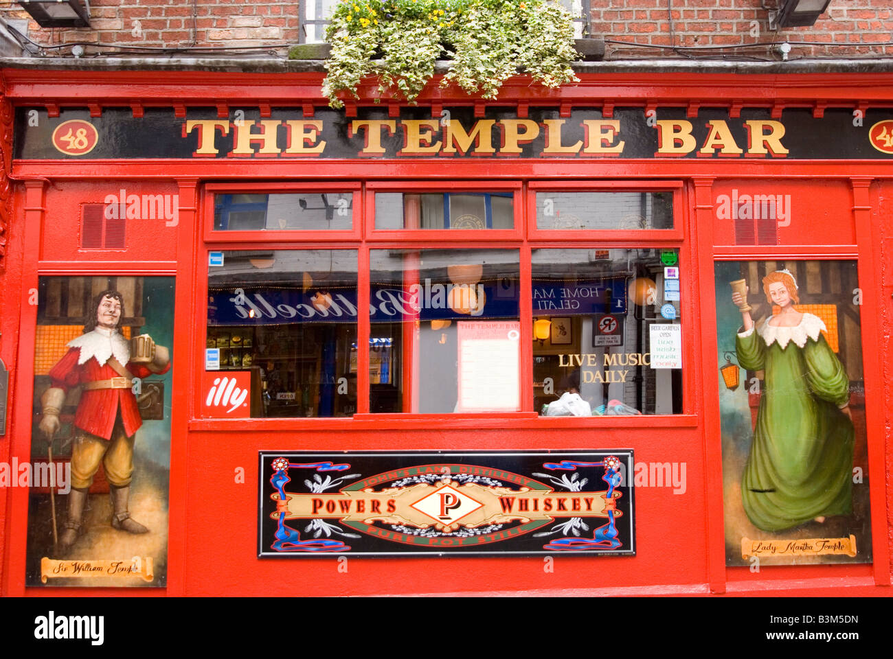 The famous hand painted exterior of Temple Bar in Temple Bar, Dublin ...