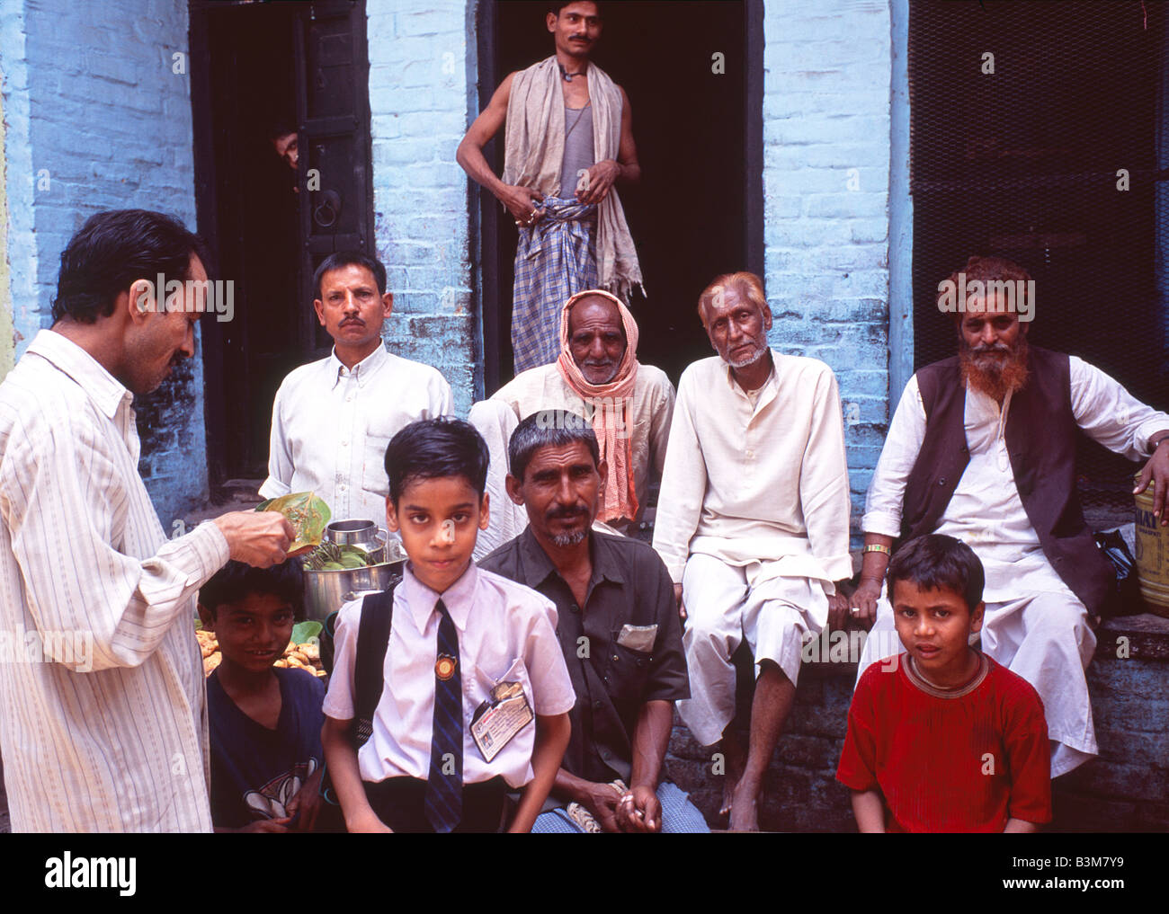 Boys with father india hi-res stock photography and images - Alamy