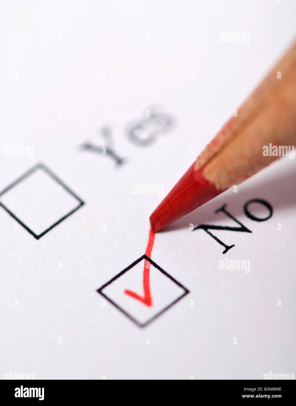 Filling out a customer service survey form Stock Photo - Alamy