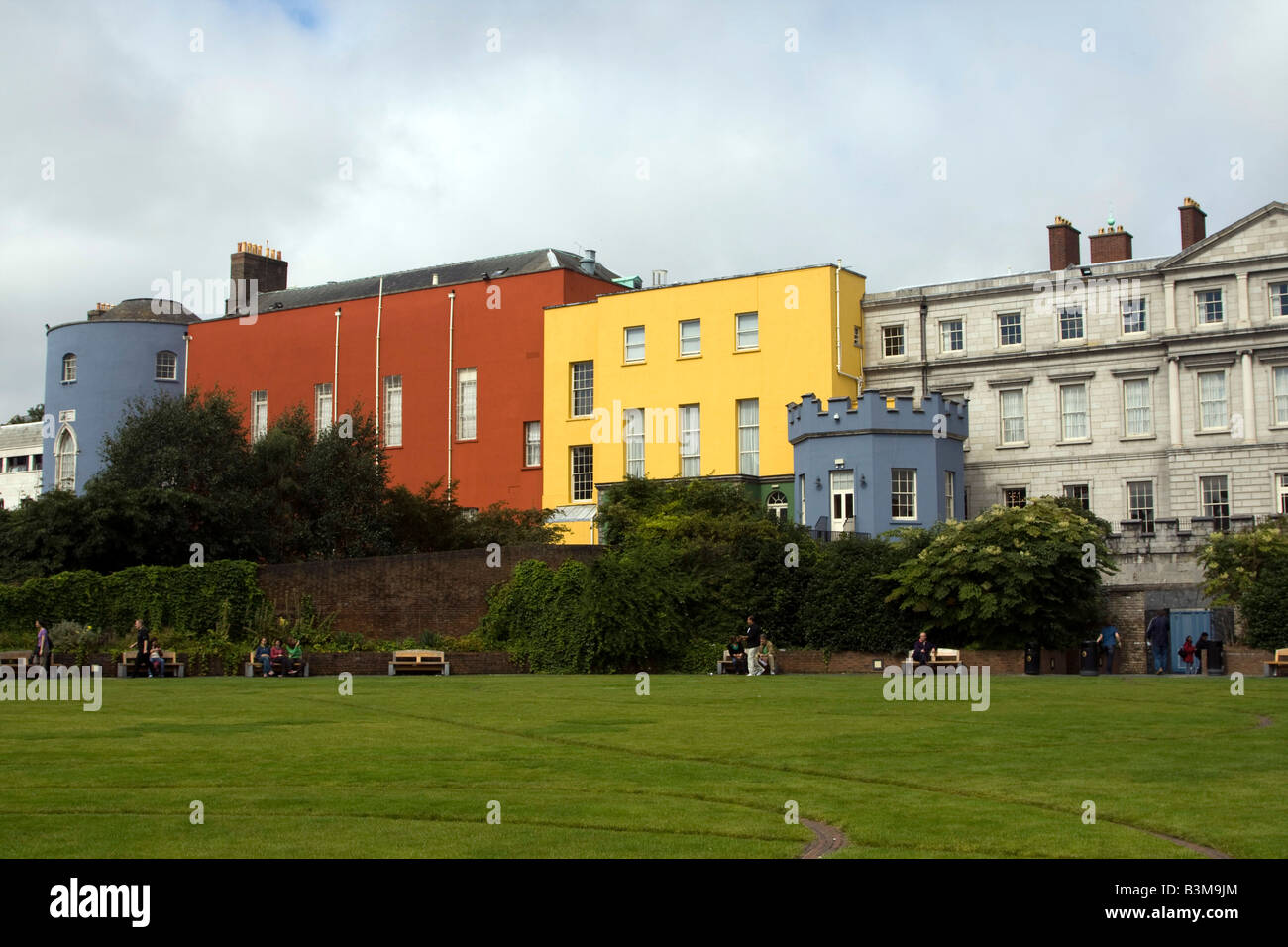 Dublin city walls hi-res stock photography and images - Alamy