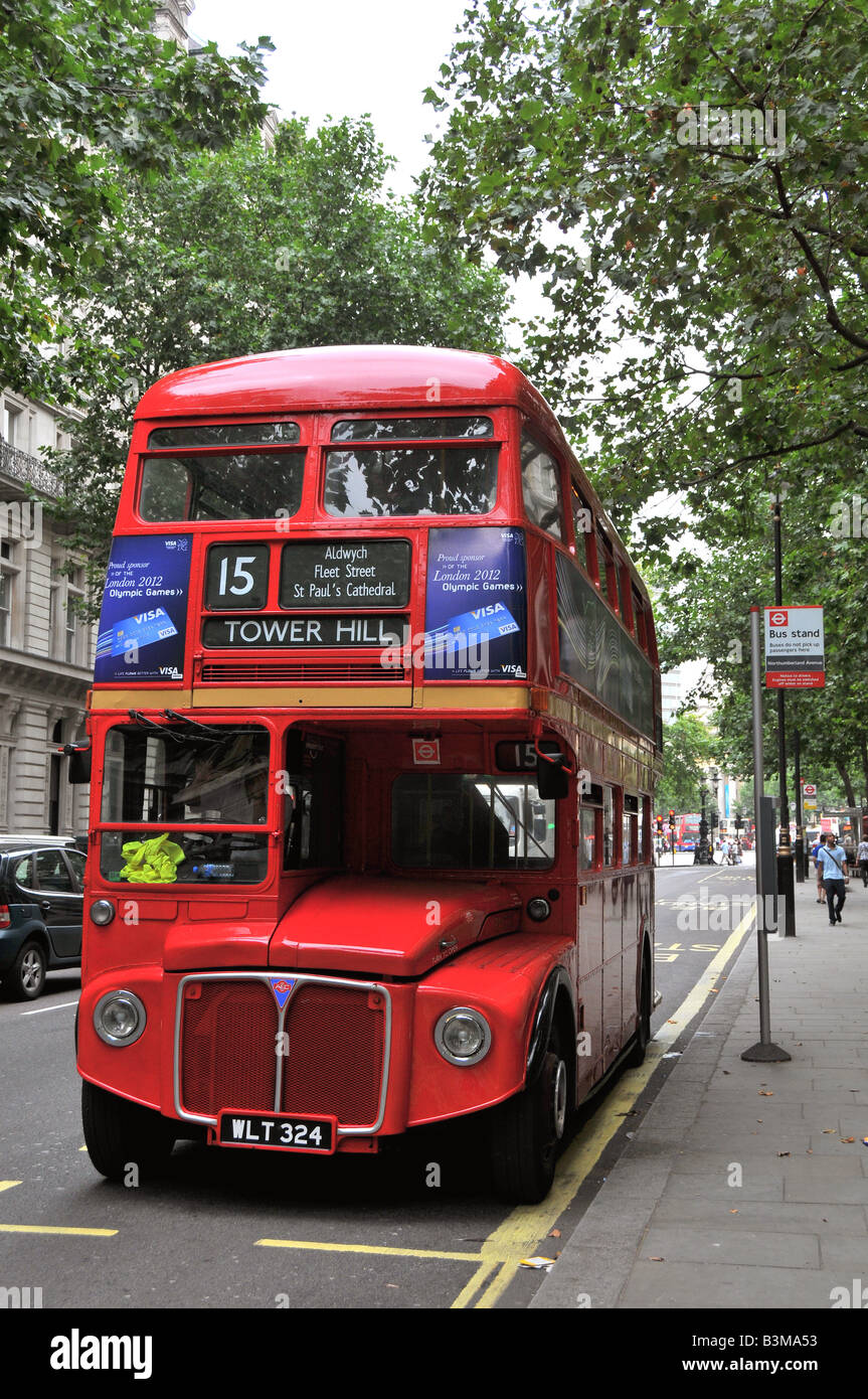 London Routemaster bus, London, England Stock Photo - Alamy