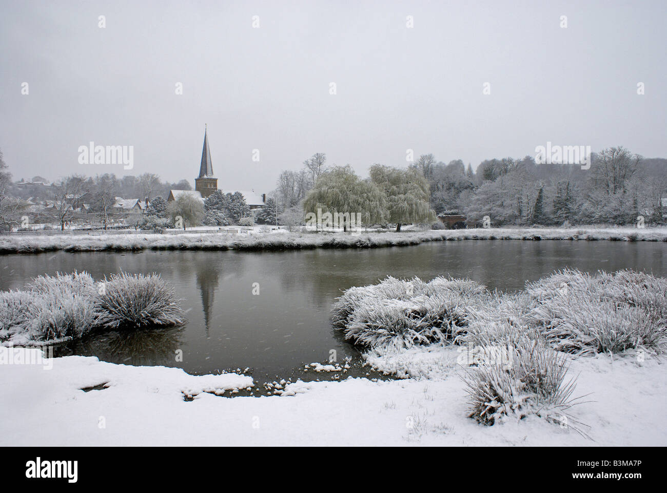 Godalming Parish Church in the Snow Stock Photo - Alamy
