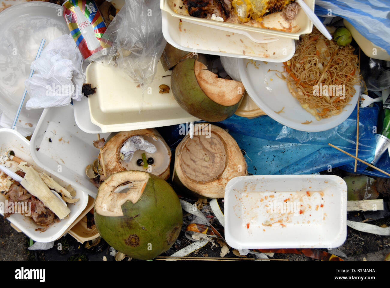 Notting hill carnival litter rubbish hi-res stock photography and ...