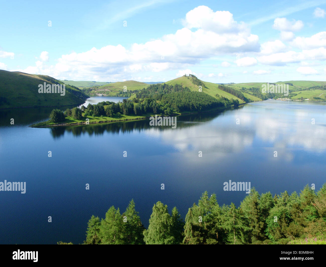 The clywedog reservoir welsh hi-res stock photography and images - Alamy