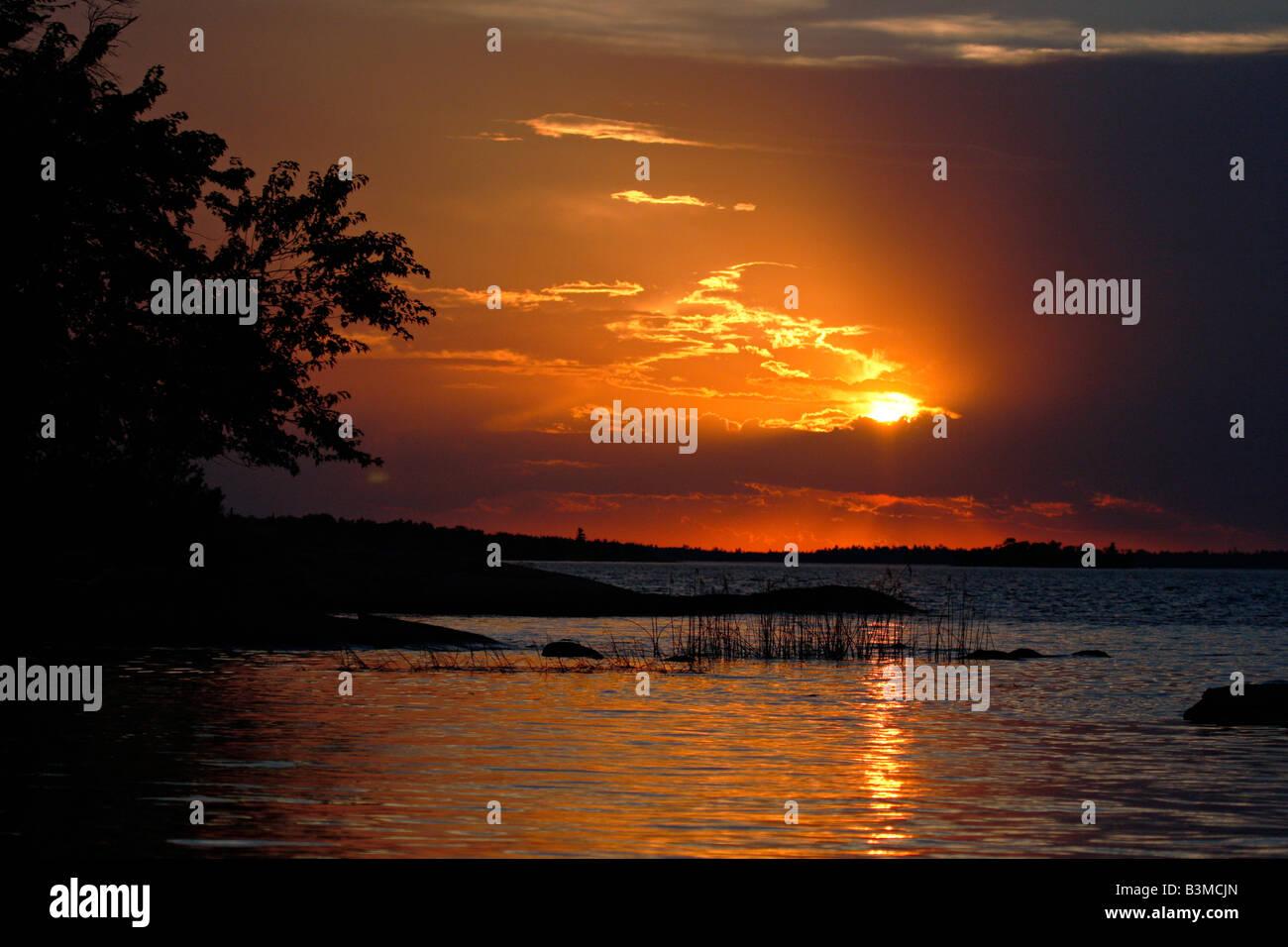 Kabetogama Lake High Resolution Stock Photography and Images - Alamy