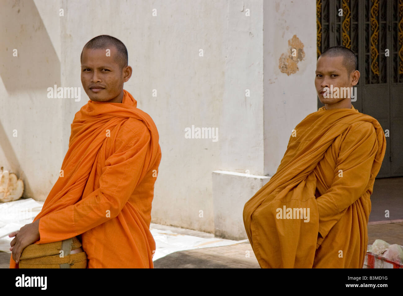 Two young Buddhist Monks Stock Photo - Alamy