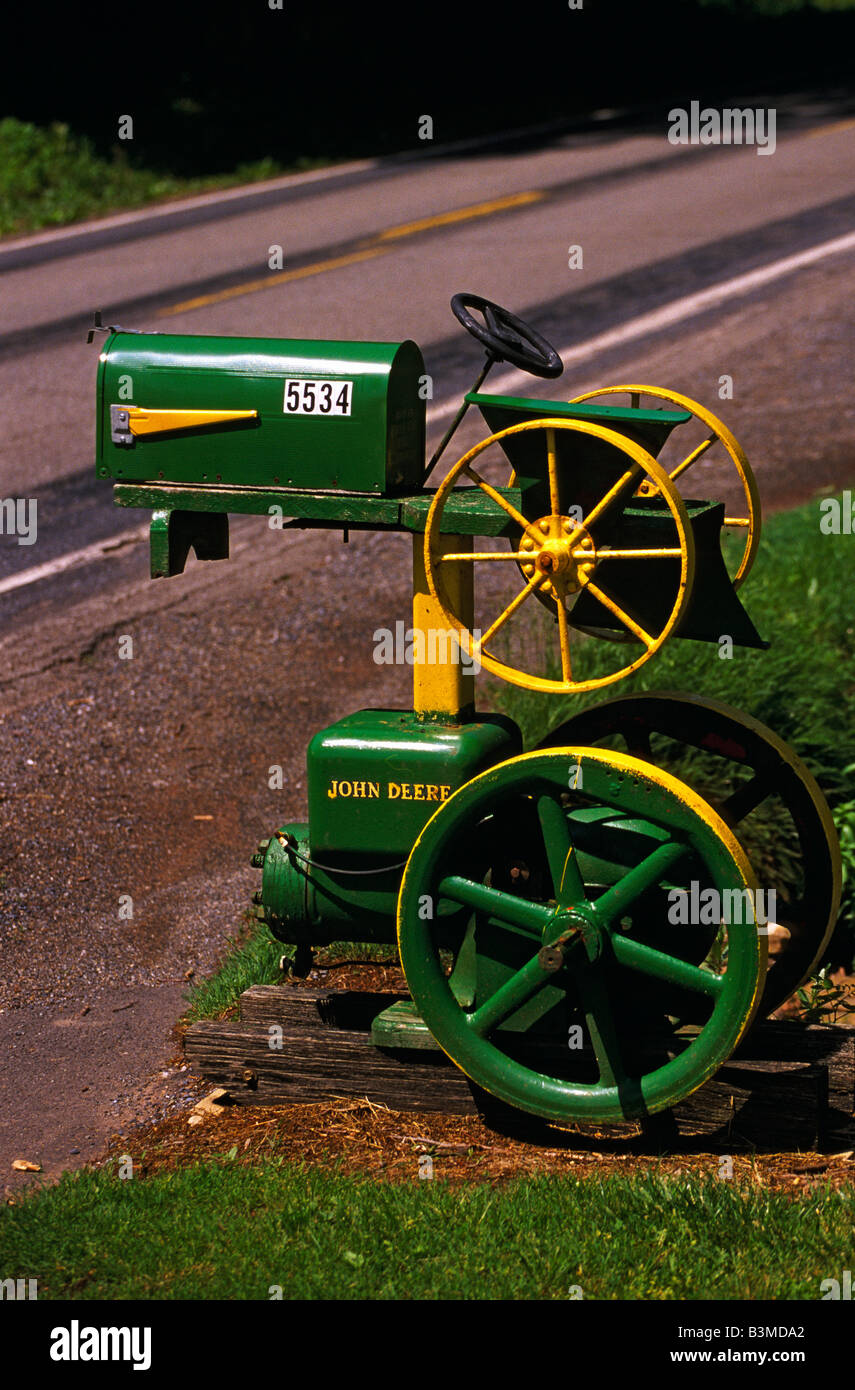 Tractor mailbox hi-res stock photography and images - Alamy