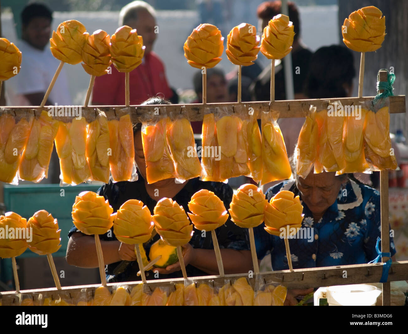 Mangoes for sale in market Stock Photo - Alamy