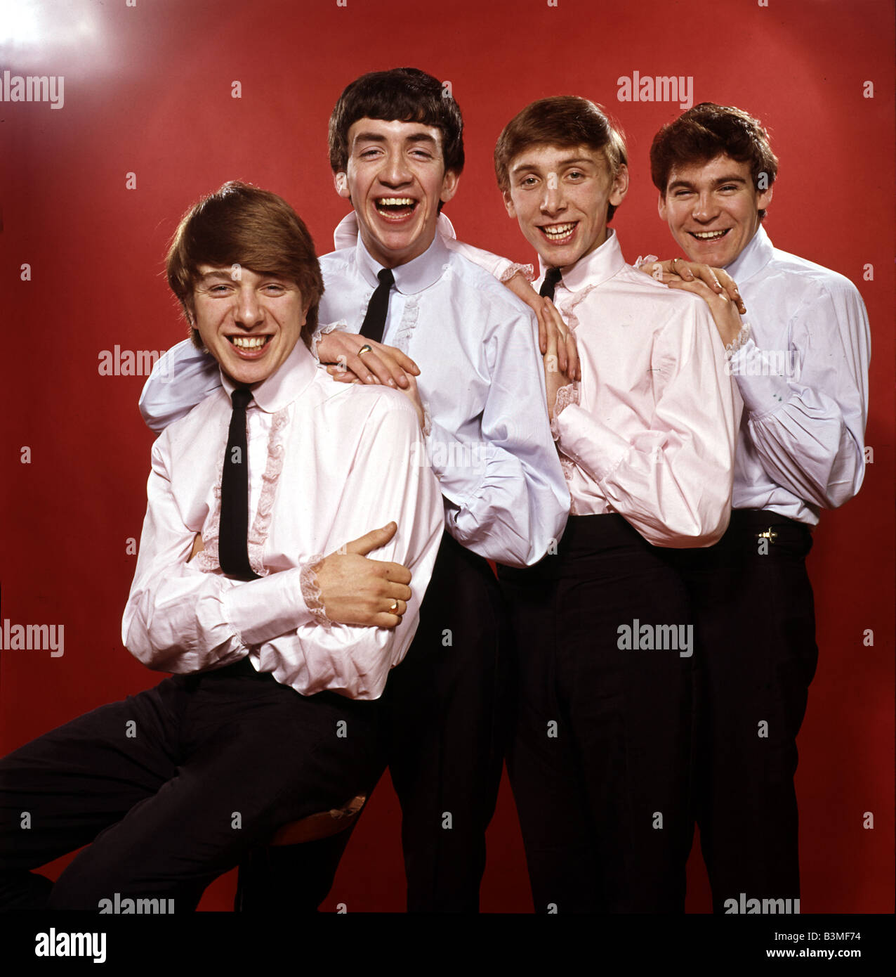 THE MERSEYBEATS UK pop group in 1964 - see Description below for lineup ...
