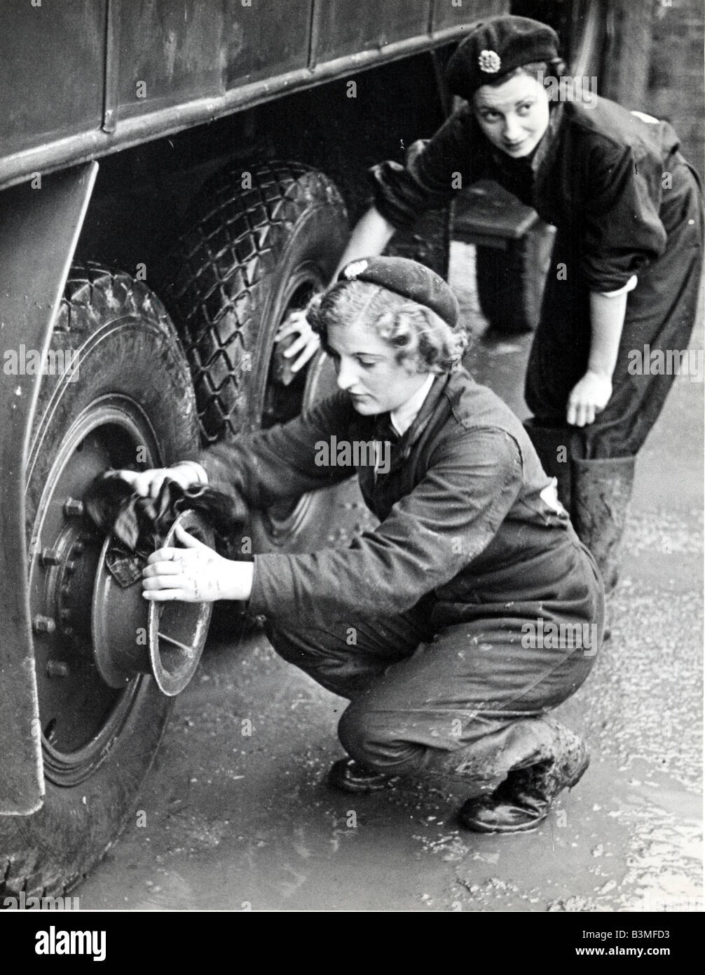 British armed forces women hi-res stock photography and images - Alamy