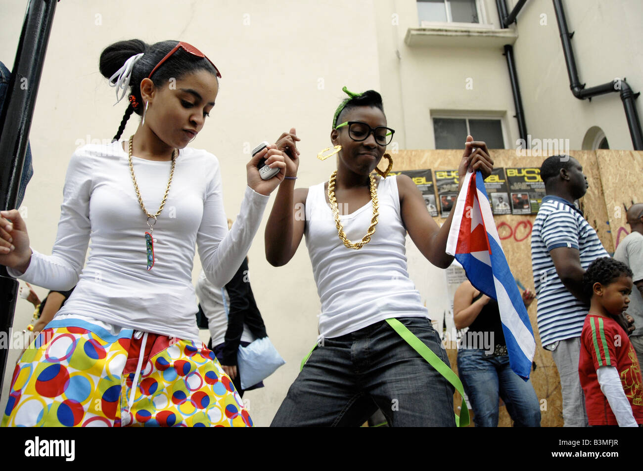 Jamaican girls dancing hi-res stock photography and images - Alamy