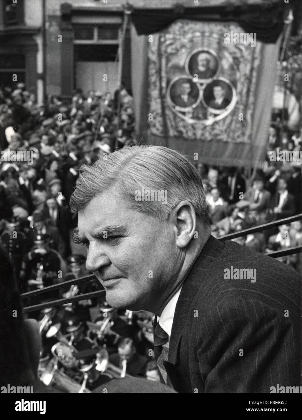 Politician 1950s hi-res stock photography and images - Alamy