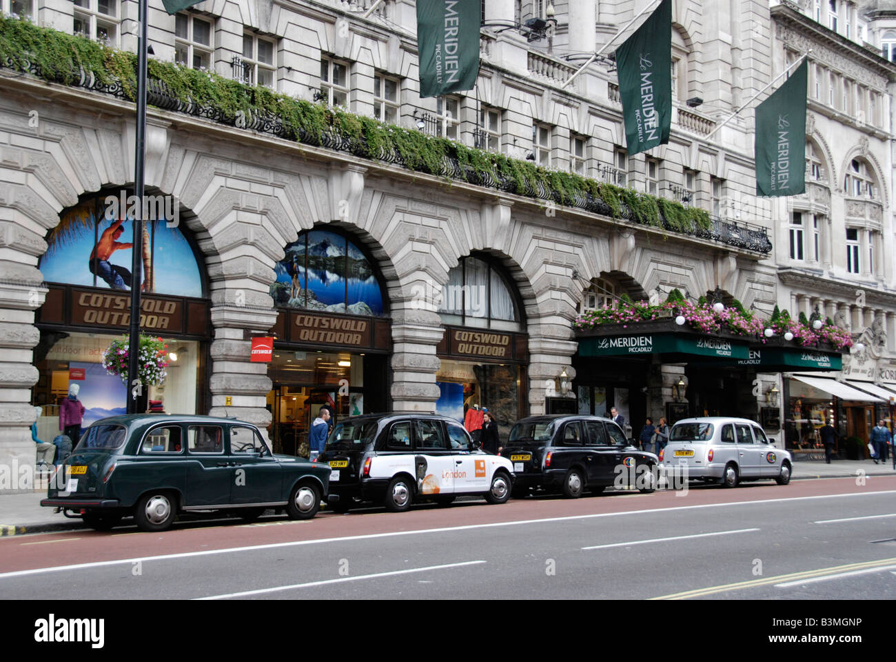 View of Piccadilly London England Stock Photo - Alamy