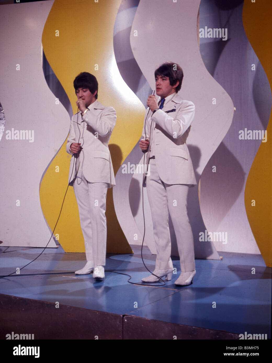 RYAN BROTHERS UK pop duo in 1966 with Paul at left and Barry at right ...