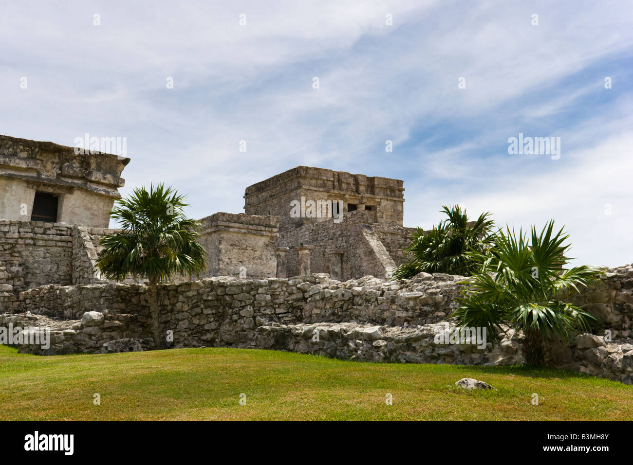 El Castillo The Castle at the Mayan ruins of Tulum in Quintana Roo ...