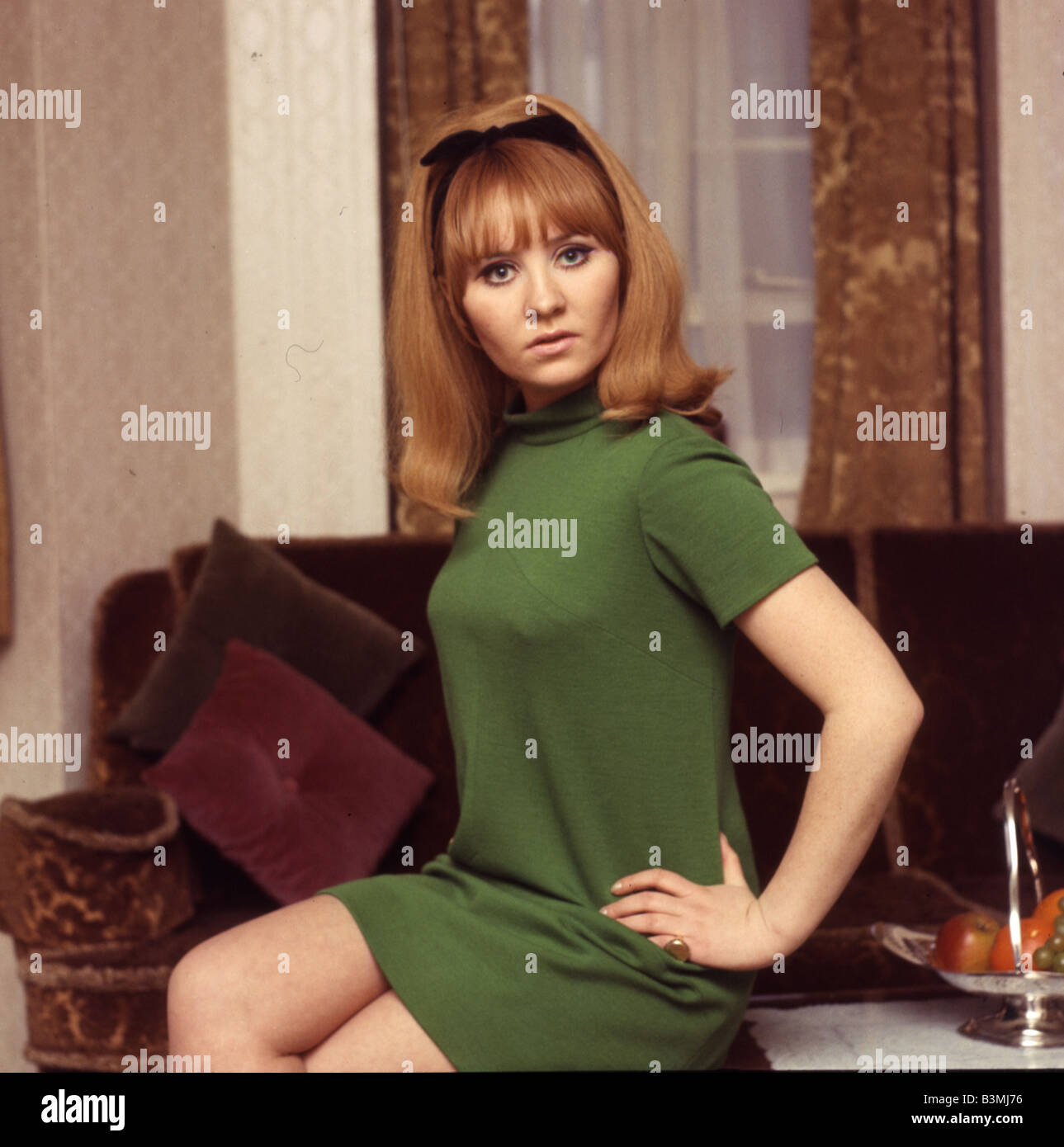 Lulu Singer High Resolution Stock Photography and Images - Alamy