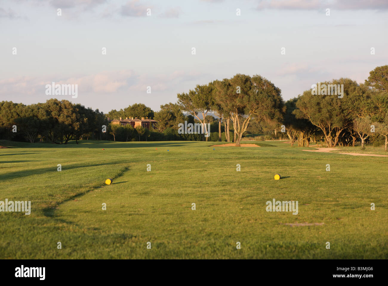 Tee golf course hi-res stock photography and images - Alamy