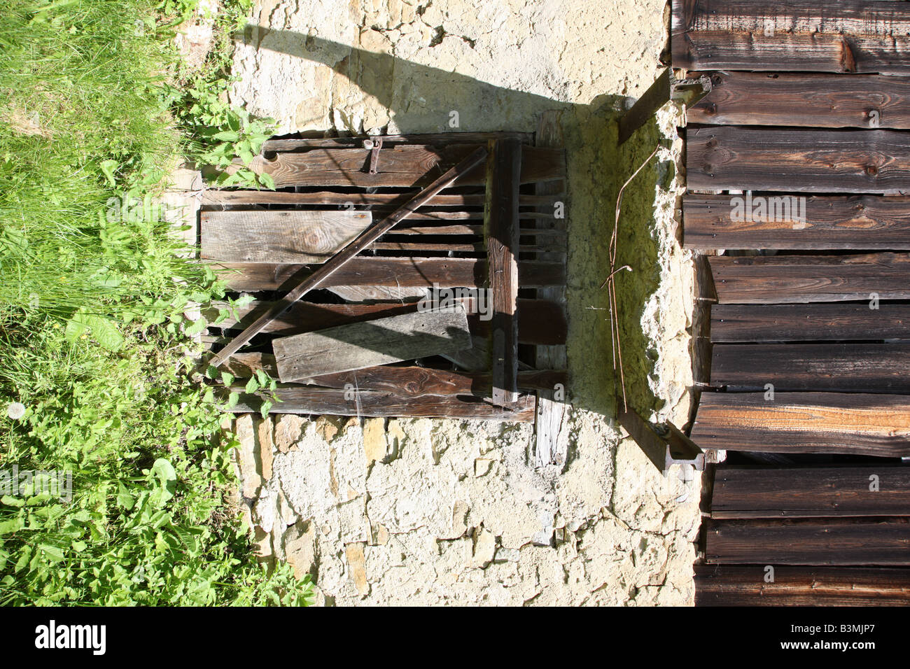 Dilapidated barn basement Stock Photo - Alamy