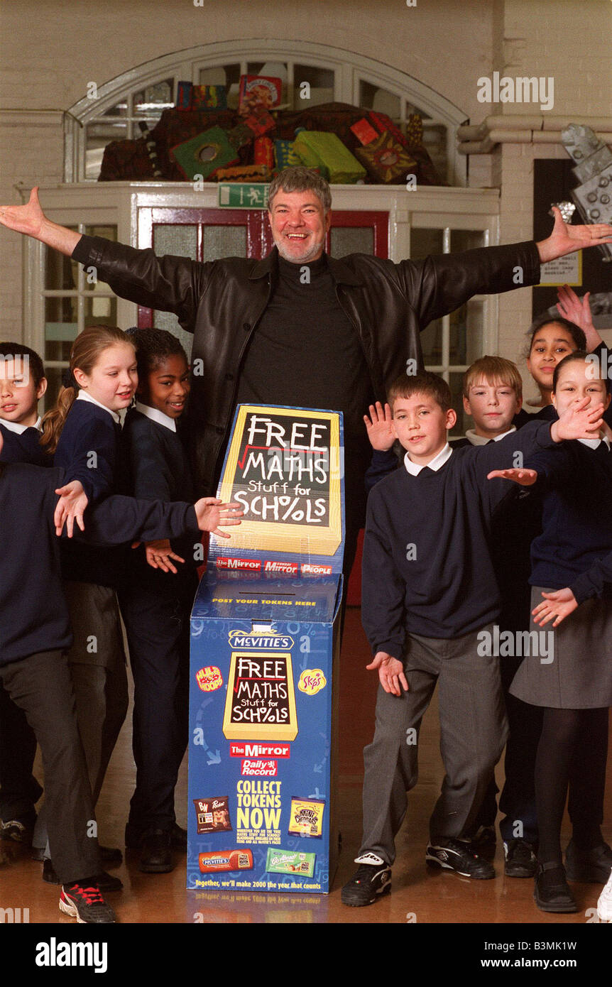 Matthew kelly tv presenter hi-res stock photography and images - Alamy