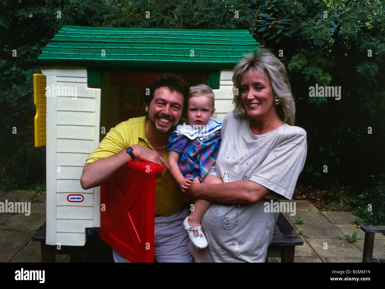 Tv presenter jeremy beadle hi-res stock photography and images - Alamy