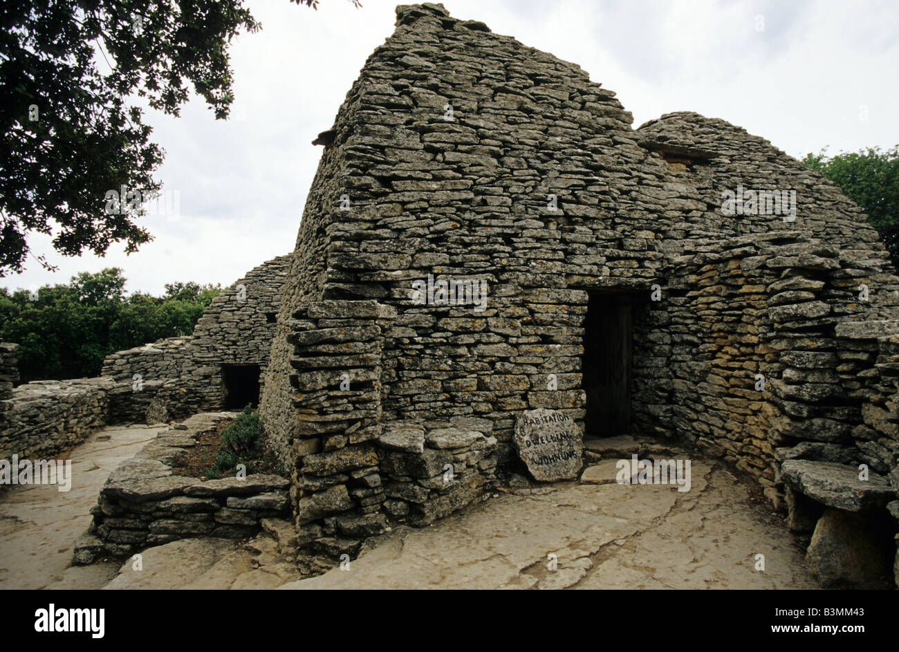 Bronze age huts hi-res stock photography and images - Alamy