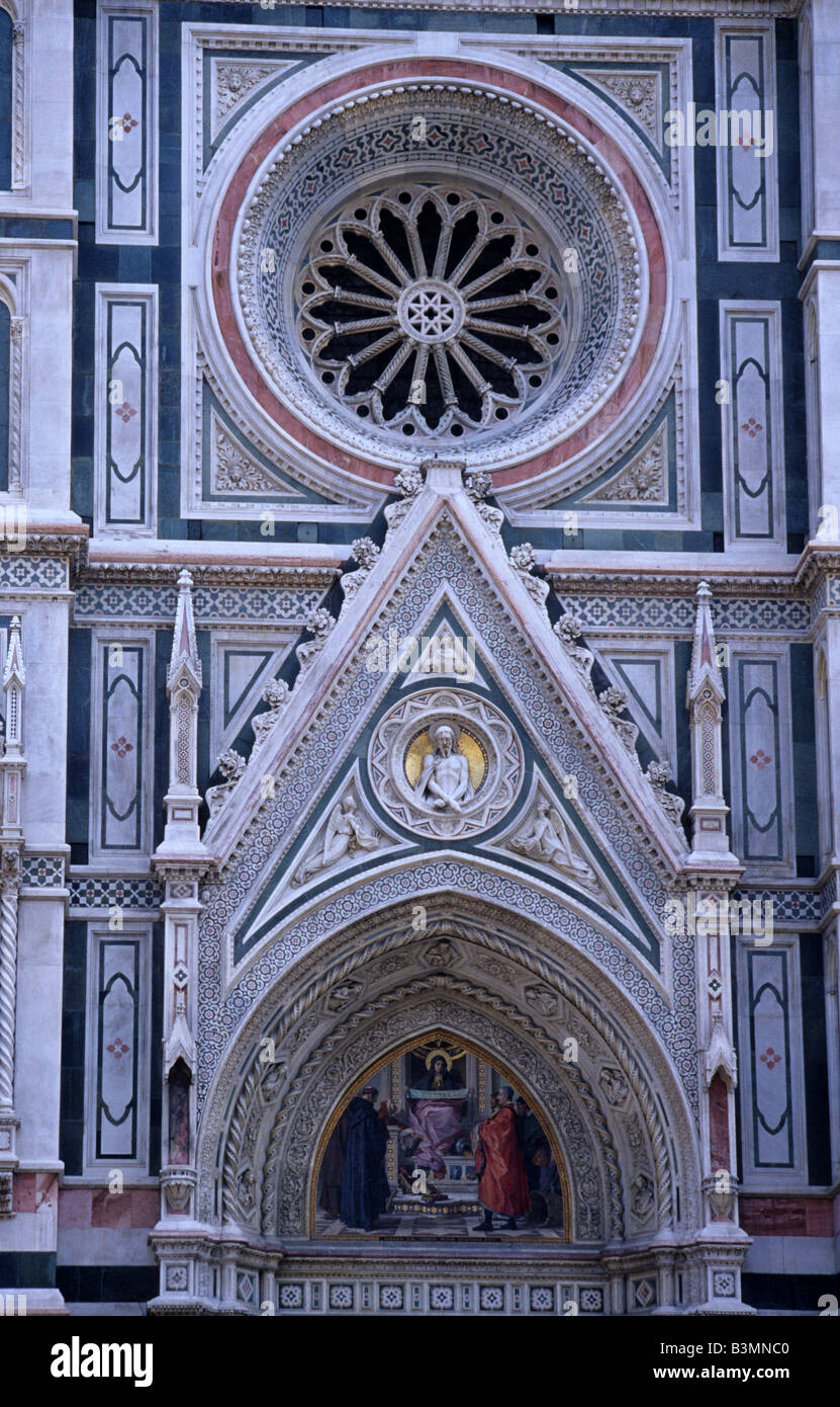 Italy Florence The front exterior of the Florence Cathedral Cattedrale ...