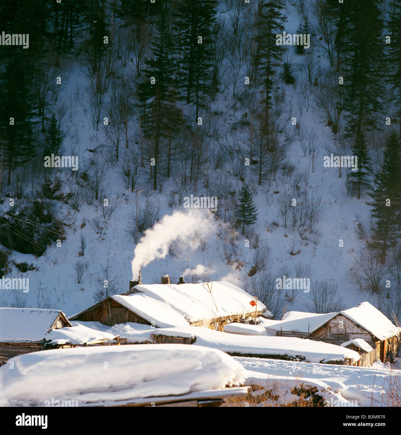 Chinese Traditional House In Winter Stock Photo - Alamy