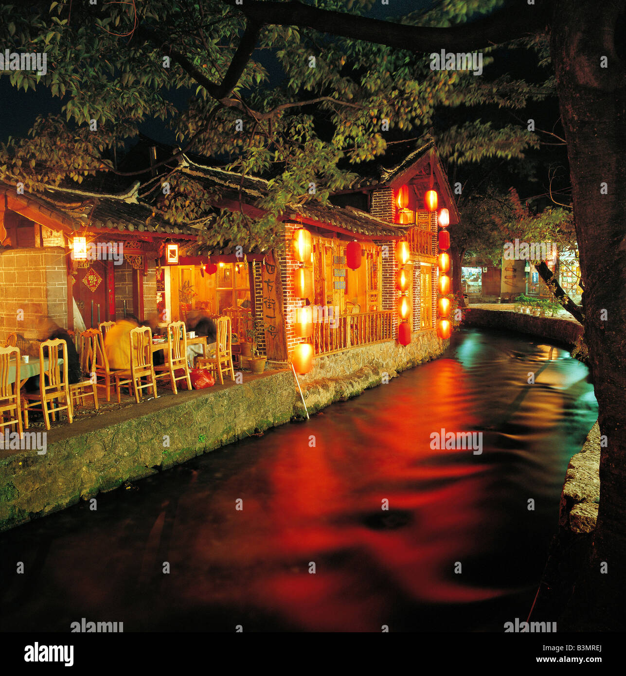 Restaurant steet hi-res stock photography and images - Alamy